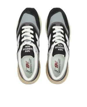 NEW BALANCE 997r Sneakers - Black