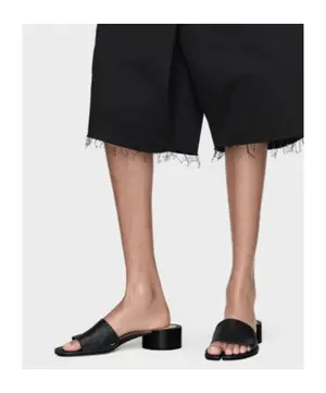 MAISON MARGIELA Tabi Mule