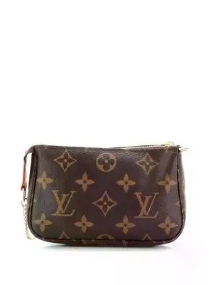 LOUIS VUITTON Pochette Accessoires Monogram Canvas Mini Clutch Bag