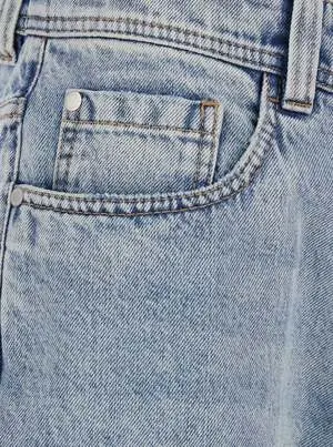 Brunello Cucinelli Light Blue Denim Jeans With Logo Patch And Contrast Stitching - Multicolor