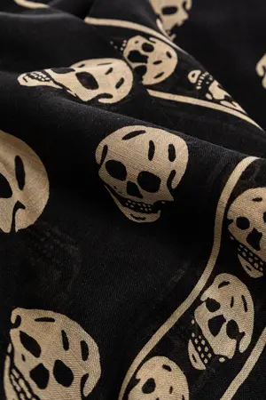 Alexander McQueen Silk Scarf With A Distinctive Skull Motif