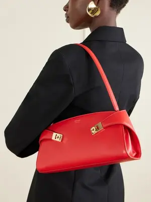 FERRAGAMO Hug Leather Shoulder Bag - Red