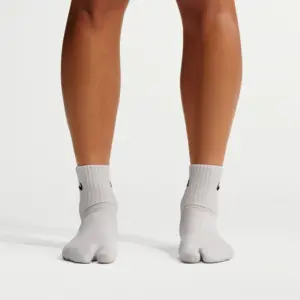 Nike Everyday Plus "rift" Lightweight Split-toe Ankle Socks - Grey
