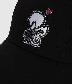 Karl Lagerfeld Ikon Hearts Cap