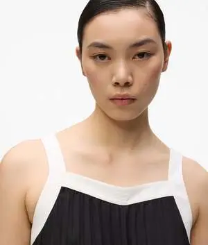 Karl Lagerfeld Pleated Jumpsuit With White Trim And Logo Belt - Black