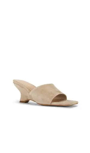 Raye Madalena Wedge Sandal In Tan Suede