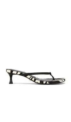 Raye Kimme Sandal In Black & White - Zebra