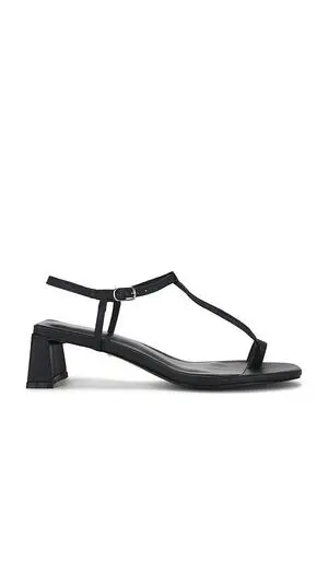 Raye Noa Sandal In Navy - Dark Navy