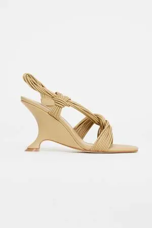 Acler Iverly Knot Wedge - Biscuit