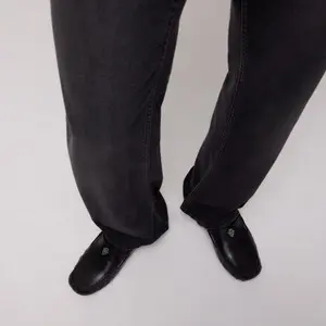 Gucci Loafer With Crest