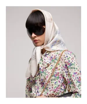 Gucci Printed Silk Twill Carr