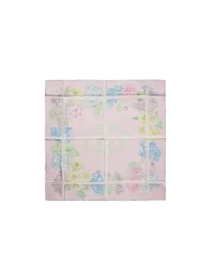 Gucci Printed Silk Twill Carr - Pink