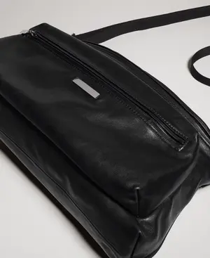 Gucci Leather Medium Crossbody Bag With Silver-toned Hardware