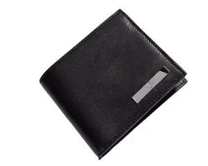 Gucci Bi-fold Wallet With Metal Tag