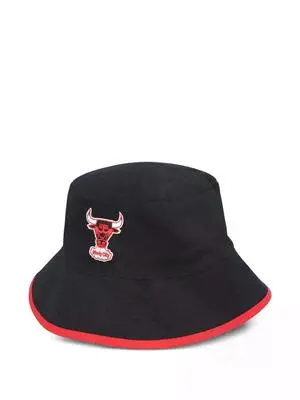 Mitchell & Ness Chicago Bulls Reversible Bucket Hat