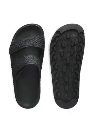 Hugo Textured Strap Slides