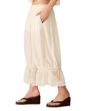 Steve Madden Easten Lace Trimmed Cropped Pants