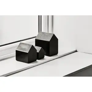KOSTA BODA Kosta House Small Figurine - Black