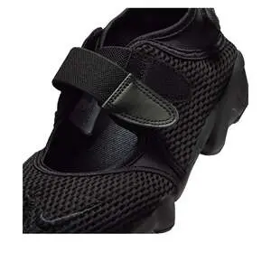 Nike Rift Mesh Sneakers