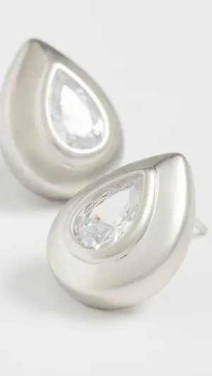 Shashi Carson Studs