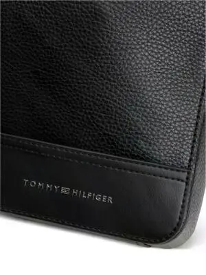 Tommy Hilfiger Grained Leather Shoulder Bag