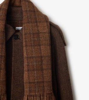 Burberry Checked Fringed Scarf Jacket