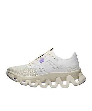 On Cloudswift Amp Sneakers