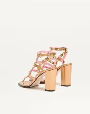 Valentino Garavani Rockstud Laminated Calfskin Sandals - Gold