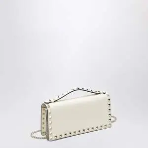 Valentino Garavani Rockstud Chain Wallet In Grained Calfskin, Light Ivory - Beige