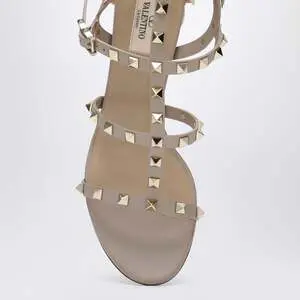 Valentino Garavani Rockstud Calfskin Leather Block Heel Sandals - Pink