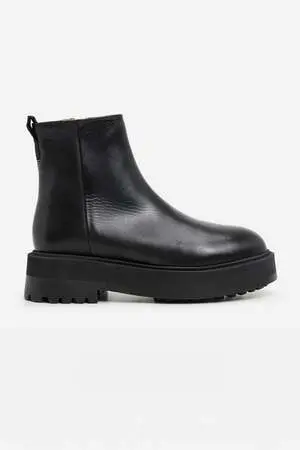 FLATTERED Assia Leather Boot