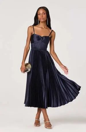 Astr The Label ASTR The Label Sweetheart Pleated Midi Dress Navy