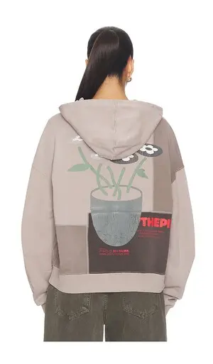 VANDYTHEPINK Paneled Graphic Hoodie