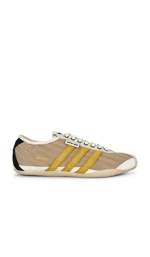 Adidas Originals Contrast Stitching Sneakers For Women