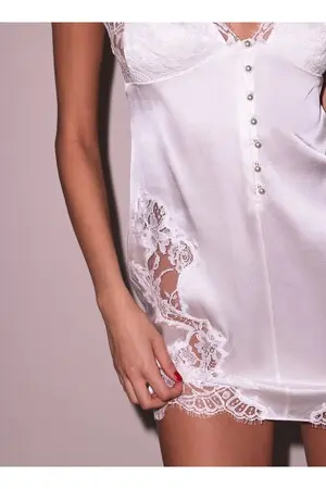 FLEUR DU MAL Mia Silk Mini Slip - Neutral
