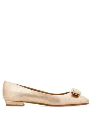 FERRAGAMO FERRAGAMO Vara Bow Craquelé Finish Leather Ballerinas Silver