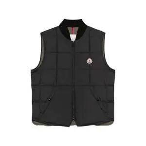 Moncler Padded Zip-up Gilet With Logo Patch - Black