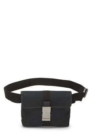 Gucci Gg Buckle Flap Belt Bag - Black