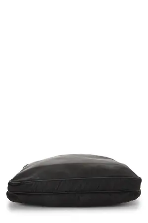 Prada Messenger