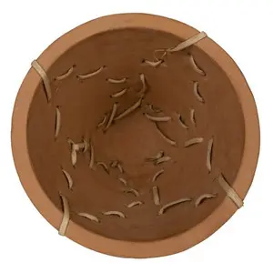 FORESIDE HOME AND GARDEN Diamond Weave Terracotta & Cane Planter