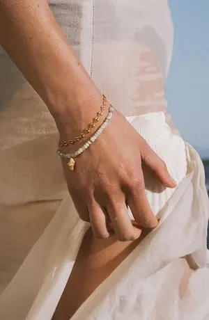 SATYA JEWELRY Linked In Truth" Opal Shell Charm Bracelet