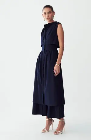 WILLA Fallyn Midi Dress