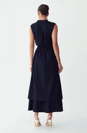WILLA Fallyn Midi Dress