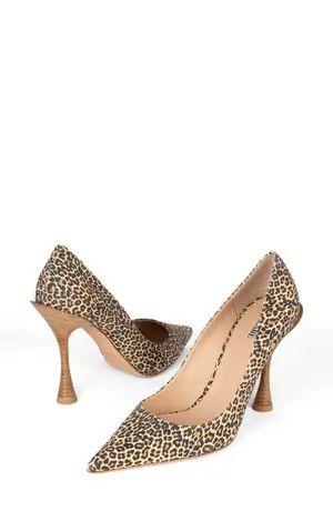 BETZÁBE Thalia Pointed Toe Pump