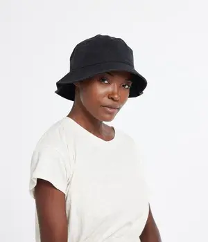 KNOWN SUPPLY Bucket Hat - Black