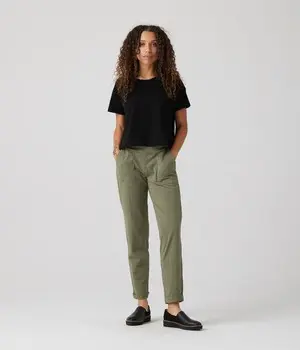 KNOWN SUPPLY Organic Cotton Easy Crop Tee - Black
