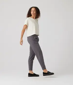 KNOWN SUPPLY Easy Crop Tee - Stone