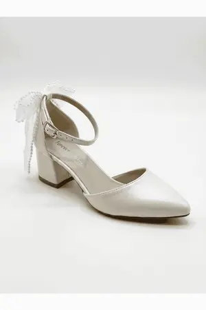 FOREVER & ALWAYS SHOES Rosavelle Pointed Toe Block Heel Bridal Sandal With Bow Detailing - Ivory