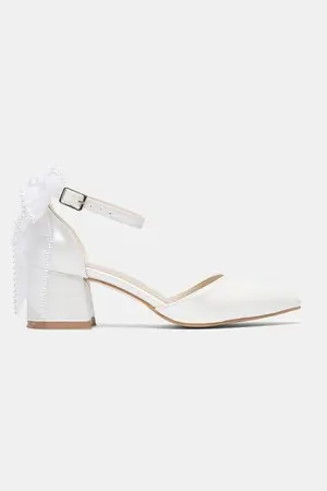 FOREVER & ALWAYS SHOES Rosavelle Pointed Toe Block Heel Bridal Sandal With Bow Detailing - Ivory
