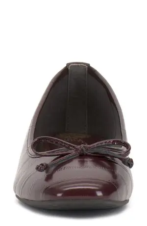 Vince Camuto Jenlea Ballet Flat - Pomegranate